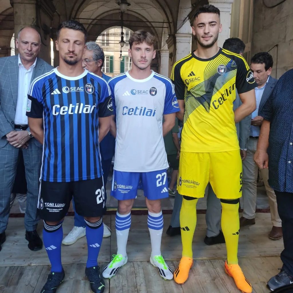 Presentate le nuove maglie del Pisa Sporting Club 2023-24 e il nuovo ...